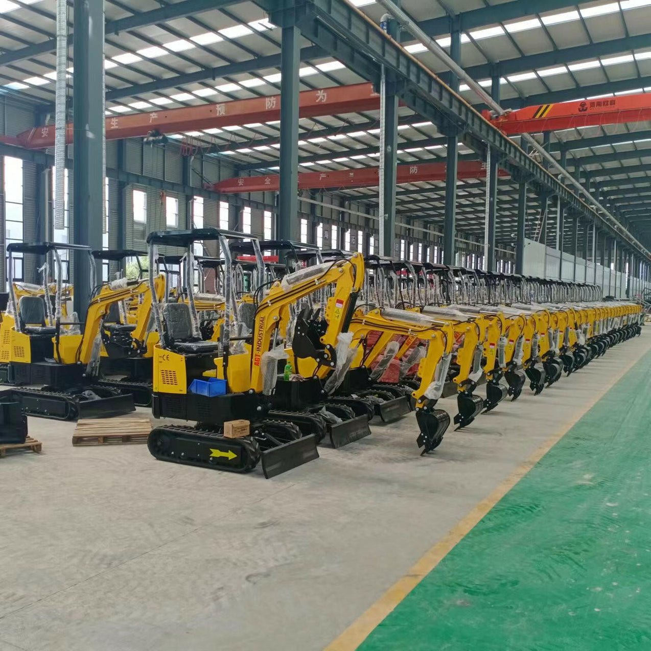 1 Ton, 13.5 HP Gasoline Engine (B&S) Mini Excavator | AGT-H12 | AGT ...