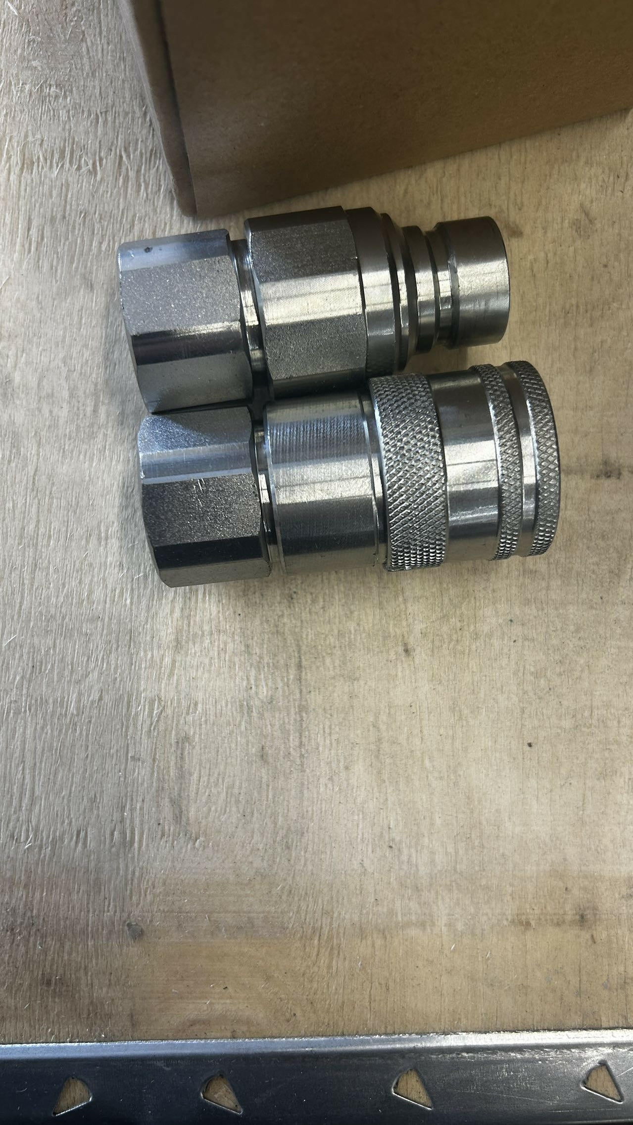 Quick Couplers for Mini Skid Steers | AGT-COUPLER | AGT Industrial Inc ...