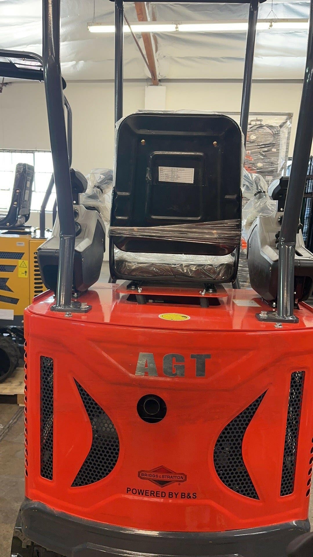 AGT-DM12X-C Mini Excavator w/ Pilot Control Swing Boom and Hydraulic ...