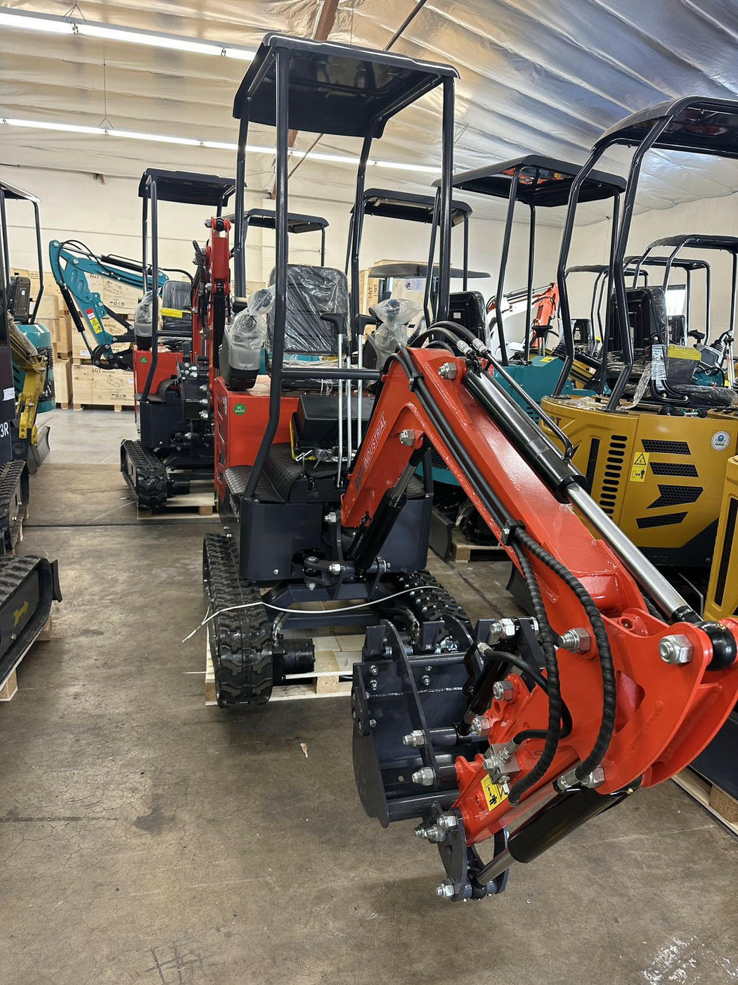 AGT-DM12X-C Mini Excavator w/ Pilot Control Swing Boom and Hydraulic ...