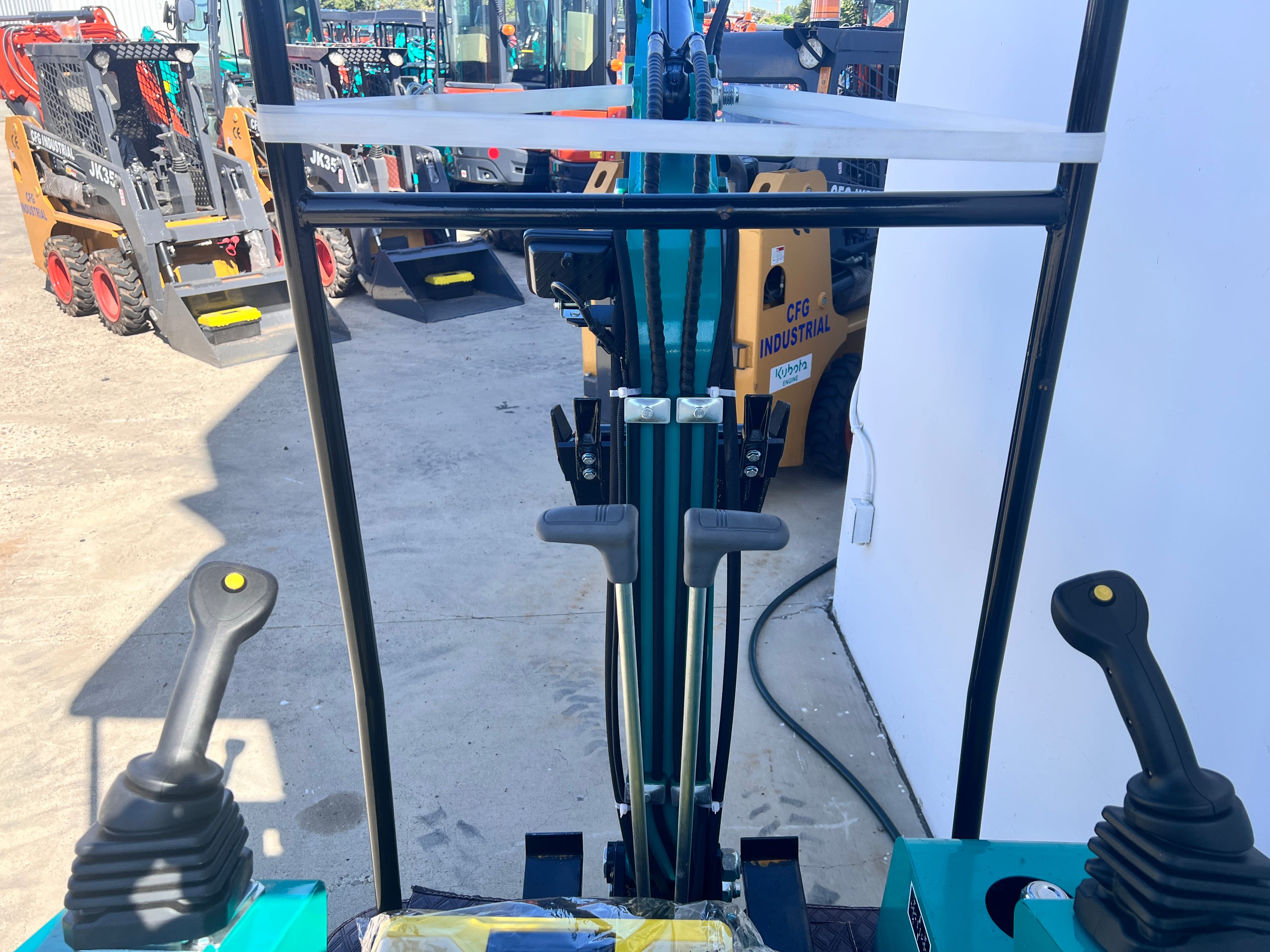 1 ton, 13.5HP RATO Mini Excavator w/ pilot control system | AGT-H15R ...