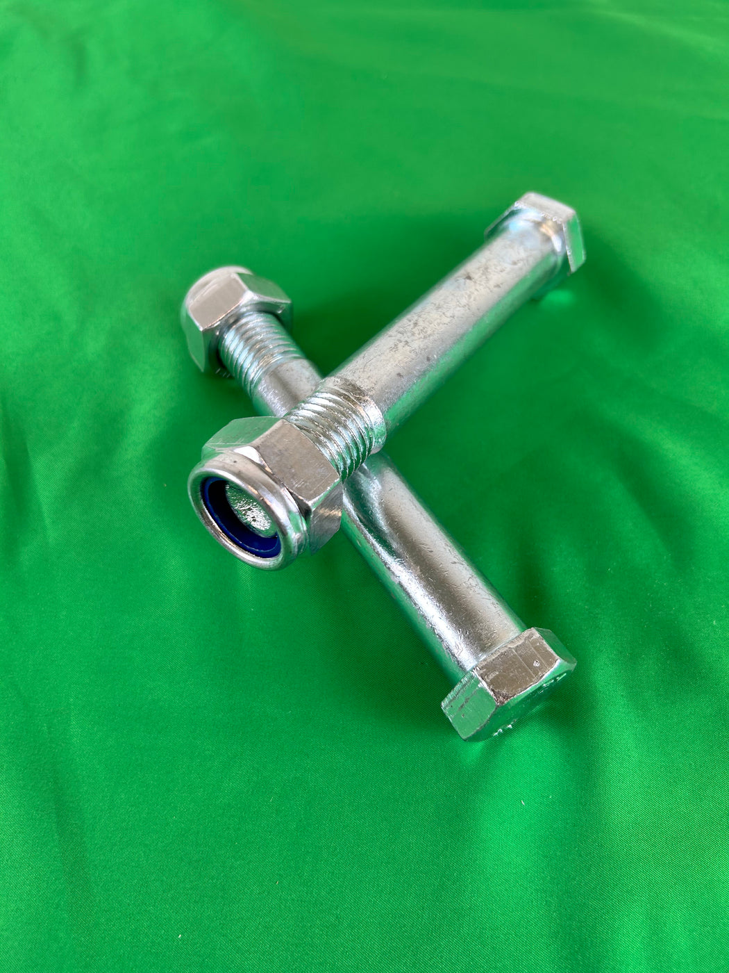 A Set of Bucket Pins Bolt & Nut 25mm | AGT-25MMBKTPIN | AGT Industrial ...